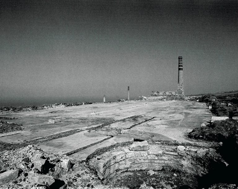 Levant Mine 2 - Cornish Mine Images - History in Black and White