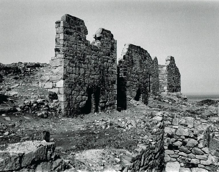 Levant Mine 2 - Cornish Mine Images - History in Black and White