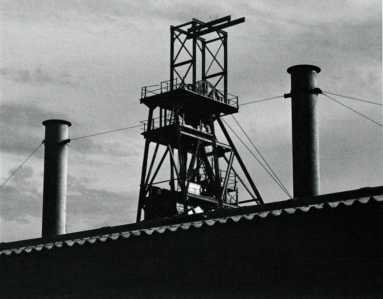 Geevor Mine Gallery 2016: 1 - Cornish Mine Images - History in Black ...