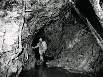 Cornish Mines Underground 1 - Cornish Mine Images - History in Black ...