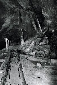 Cornish Mines Underground 1 - Cornish Mine Images - History in Black ...