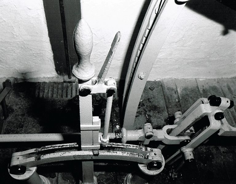 East Pool Mine - Cornish Mine Images - History in Black and White