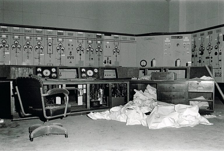 Hayle Power Station - Cornish Mine Images - History in Black and White