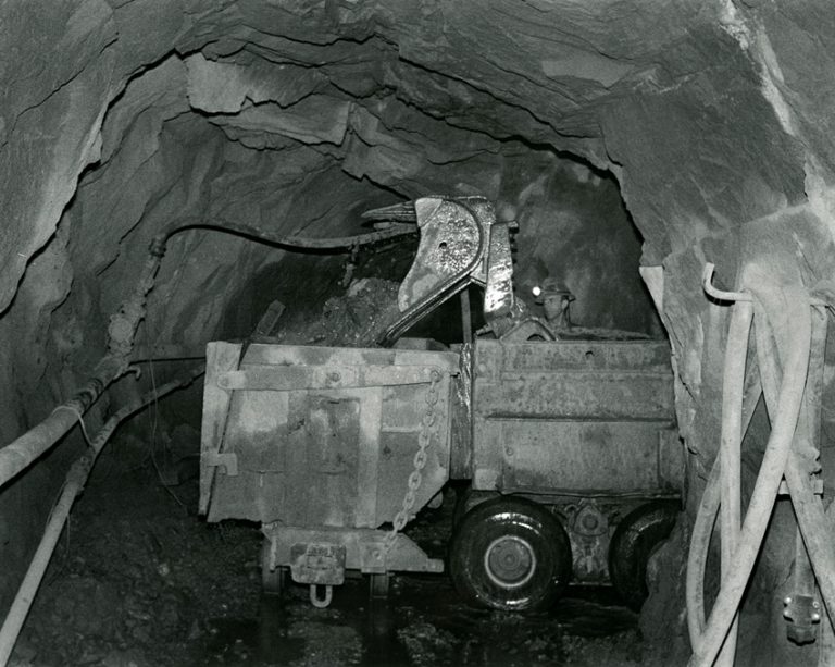 South Crofty Mine Underground 15 - Cornish Mine Images - History in ...