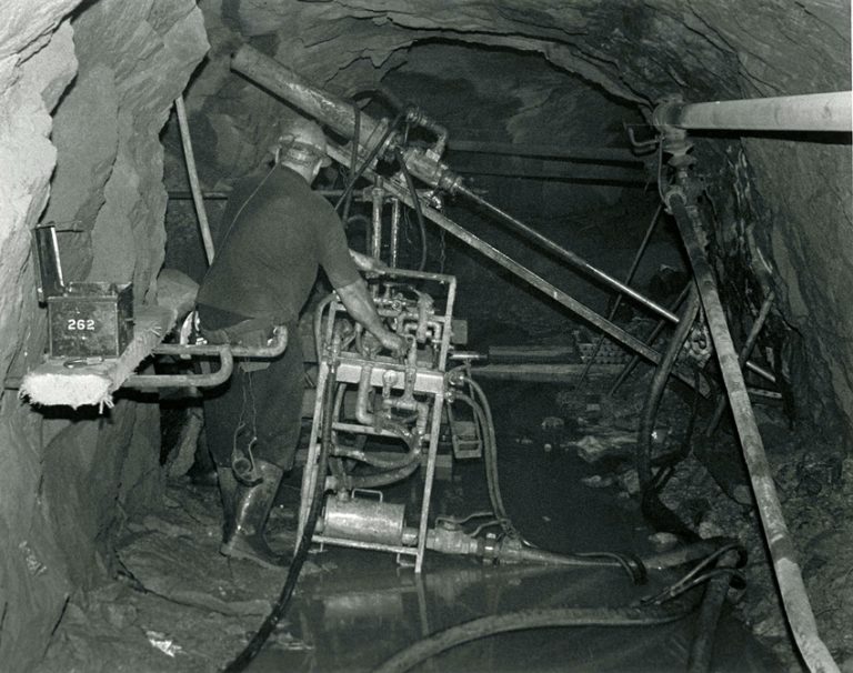 South Crofty Mine Underground 8 - Cornish Mine Images - History in ...