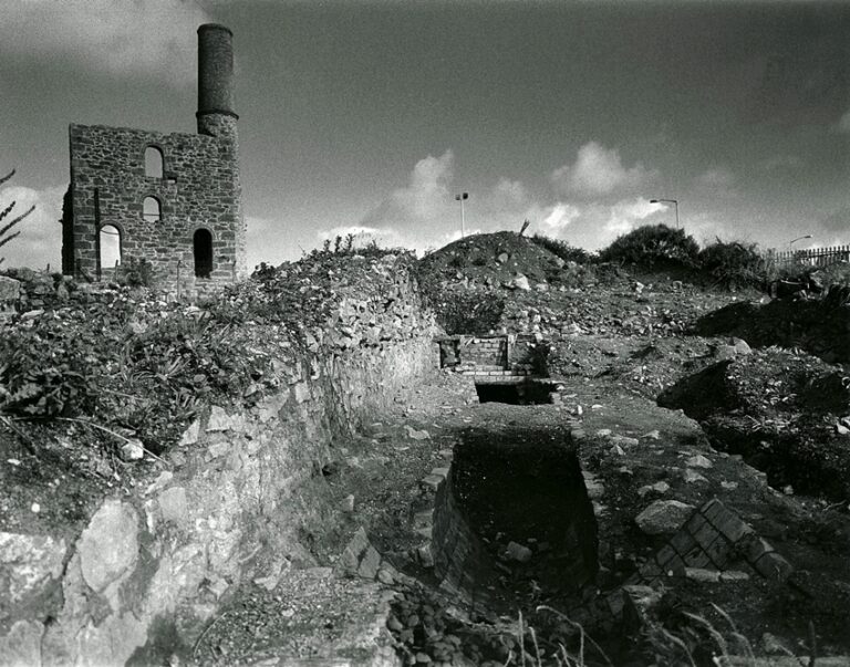 Cooks Kitchen Mine 2018 - Cornish Mine Images - History in Black and White